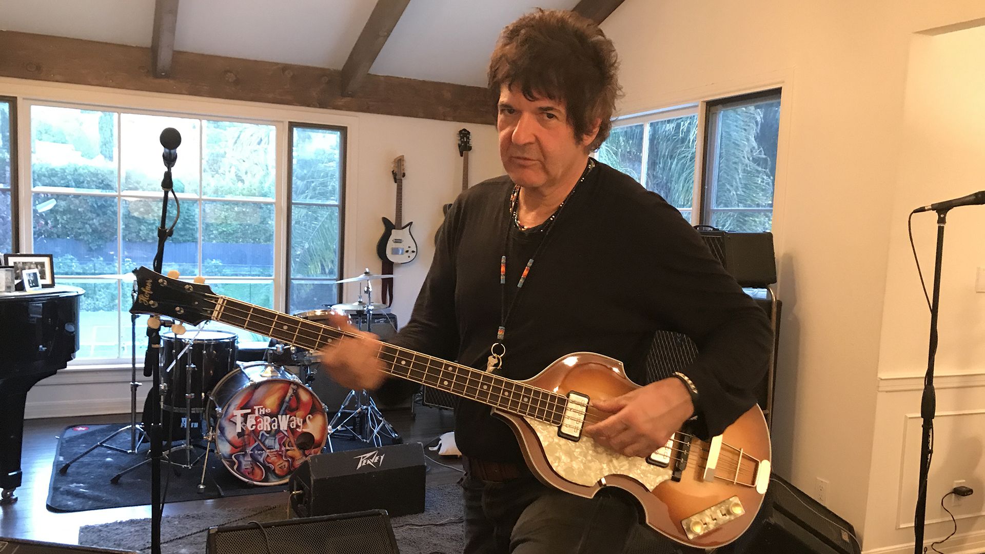 Clem Burke | Höfner Dealer