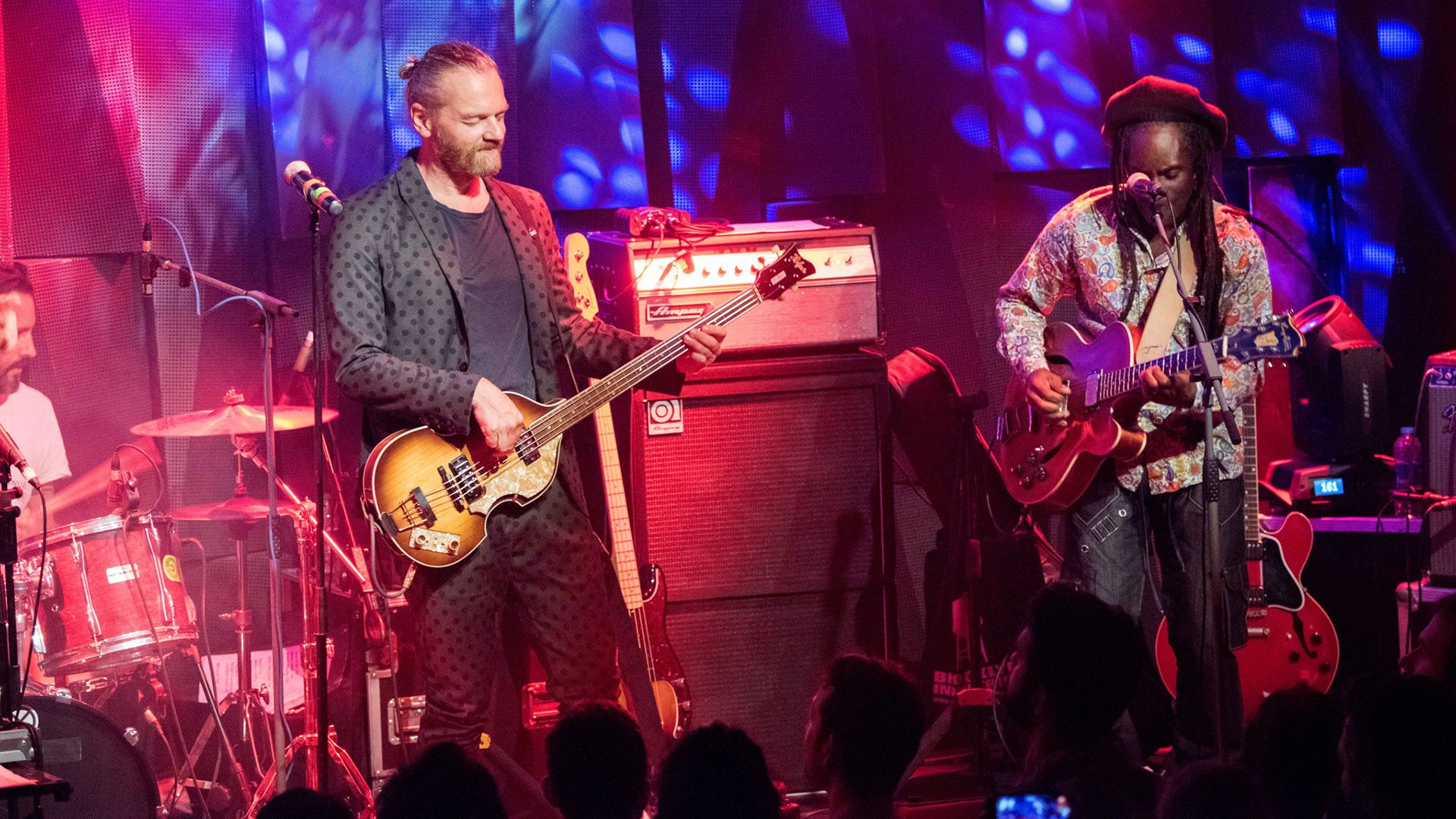 Lati Kronlund | Höfner Dealer